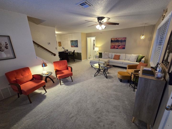 Magnolia House - Lawton