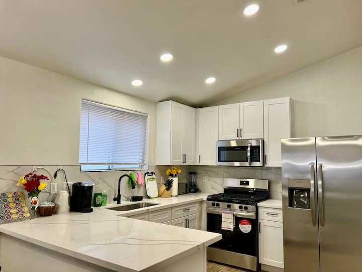 Fully Renovated 3 Beds Home - Spring Mountain Ranch State Park, Blue Diamond