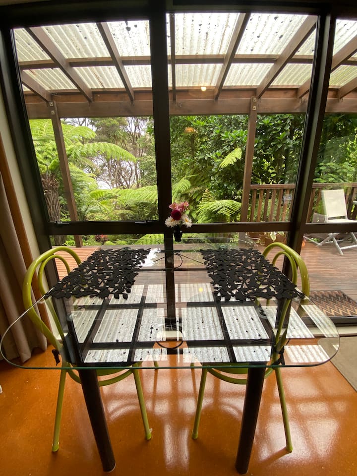 A Town Escape - Bush/water Views - Raglan