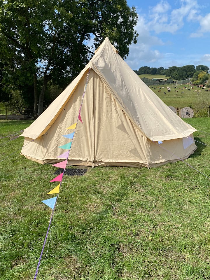 Wild Bells Romantic Or Groups - Honiton