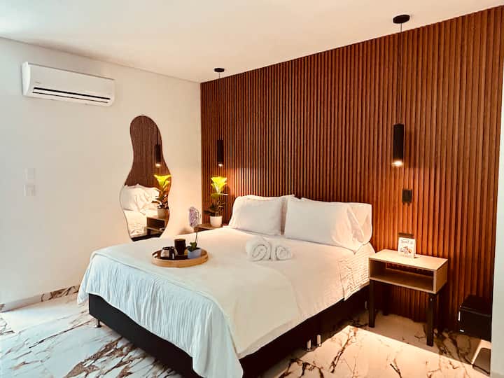Poblado Loft•15 Min Walk To Provenza•fast Wifi - Medellín