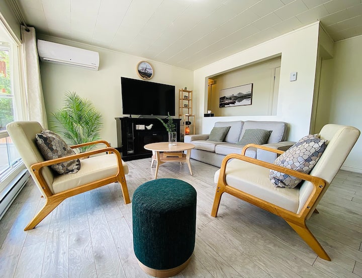 Uphill House With Lake View - Île de Cap Breton