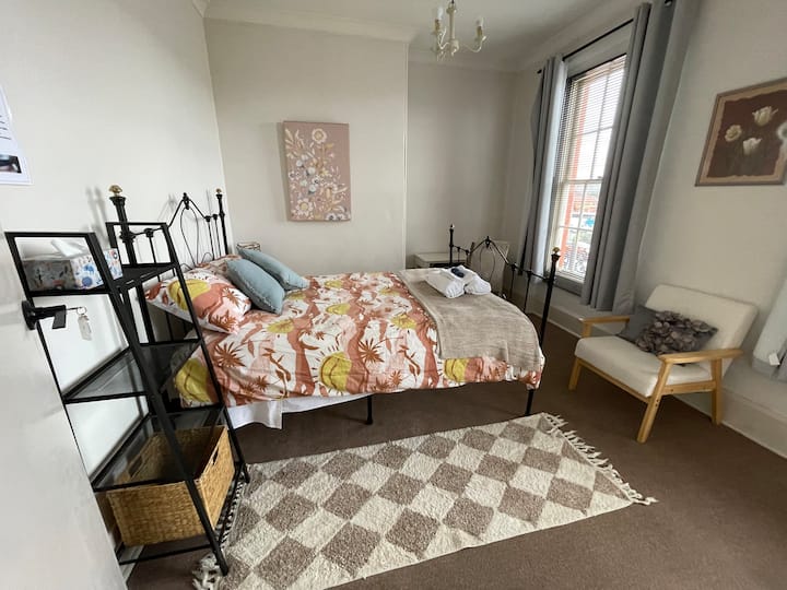 Cosy Warm Double Room In Beautiful 1860’s Terrace - Goulburn