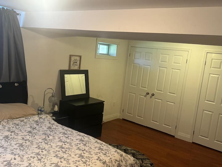 Charming 1 Bedroom Basement Apt. - Clarington
