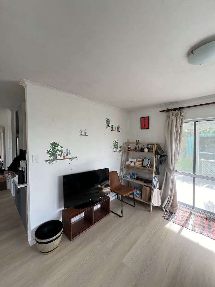 Single Room Single Bed Simply Nice - North Shore