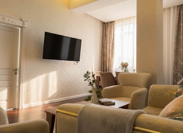 City Center • 15th-floor • Elevator • Smart 65" Tv - Azerbaijan
