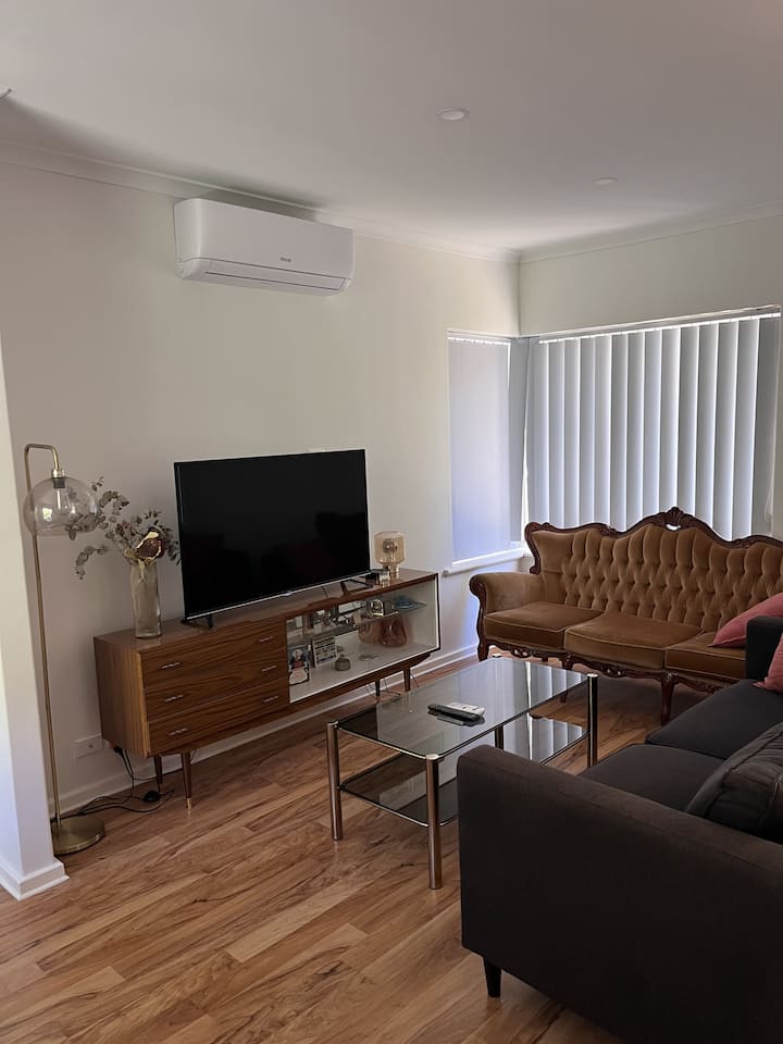 Retro Italian Casetta - Walkerville