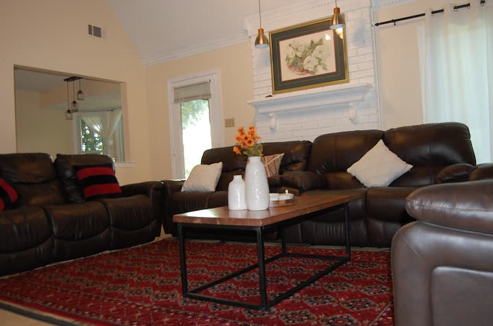 4br-ba Entire-house With Free Parking, Fast Wifi - Lakeland, TN