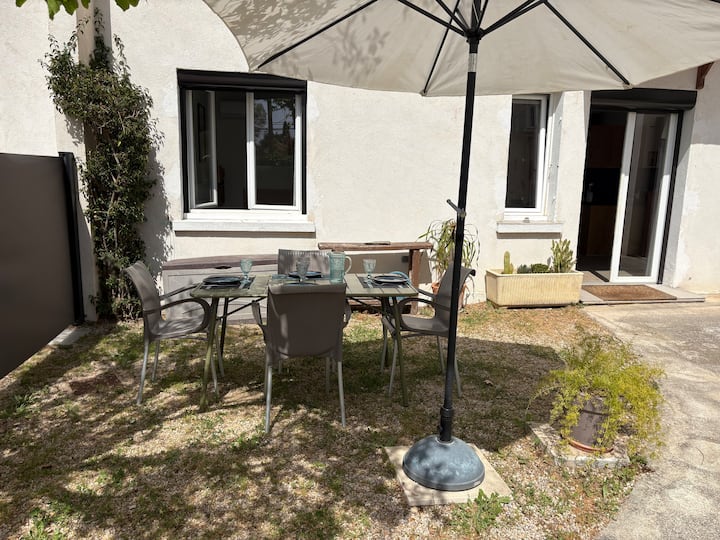 T2 Lumineux 4 Pers - Jardinet, Plage à Pied - Saint-Cyr-sur-Mer