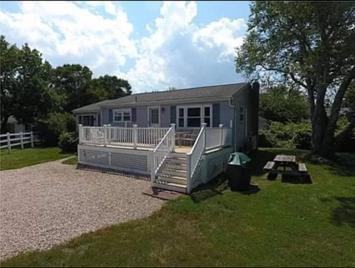 Quiet Coastal Beach Retreat - Narragansett, RI