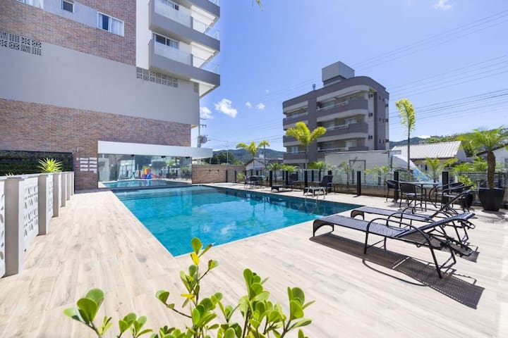 Apartamento Em Bombas Bombinhas Perto Da Praia - Bombinhas