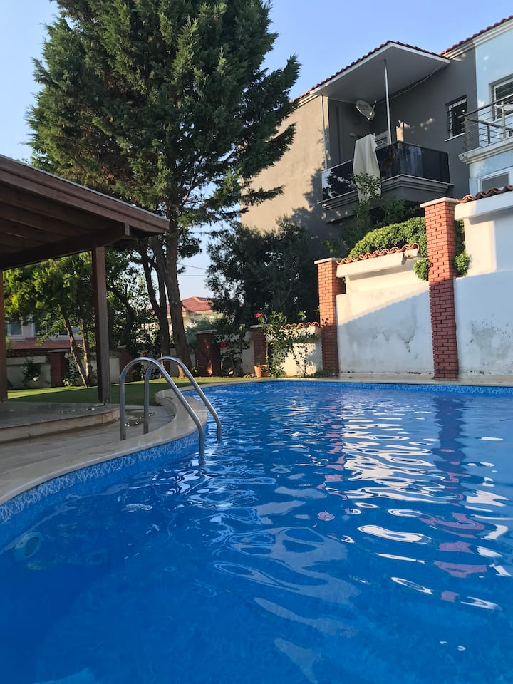 Surfvilla Mit Pool/ 5. Min. Fußweg Zum Meer - Alaçatı
