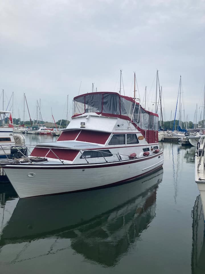 Live Like A Yachtie! - Whitby