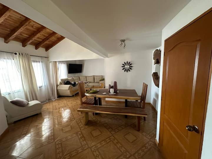 Apartamento En Edicio Colonial En Rionegro - Rionegro
