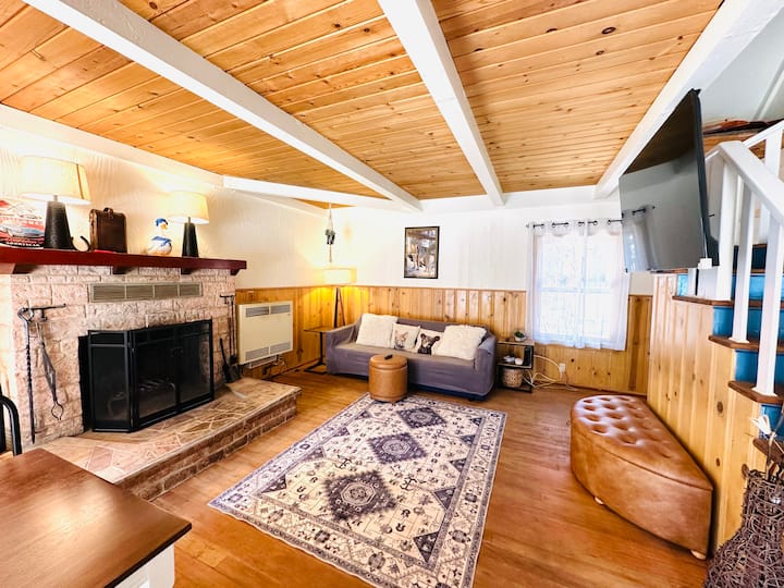 Cozy 2brlake Tahoe Cabin Near Trails Pet Friendly - Lac Tahoe