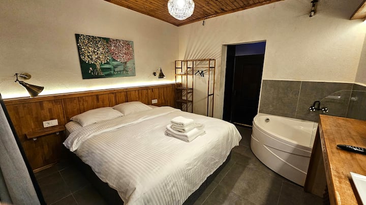 Kuvetli Ve Bahçeli Oda - Istanbul