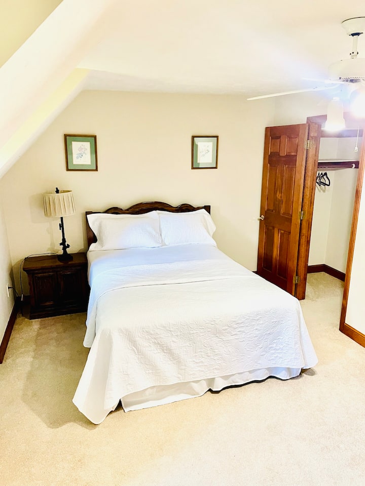 3rd Bedroom  Shared Bathroom - Rutland, MA