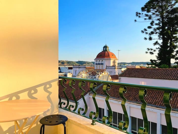 Newriverview:digitalnomad'shaven - Lissabon