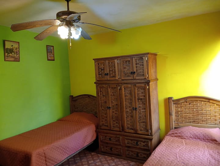 Casa En Zona Centro De La Ciudad - Saltillo