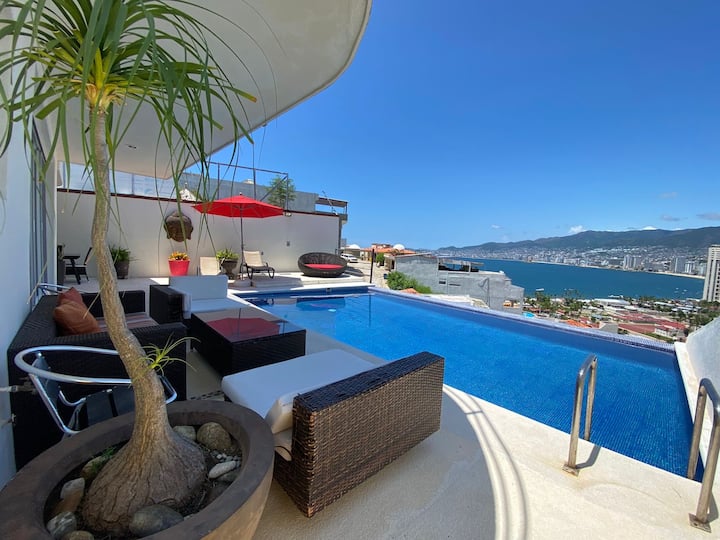 Casa Con Sensacional Vista - Acapulco