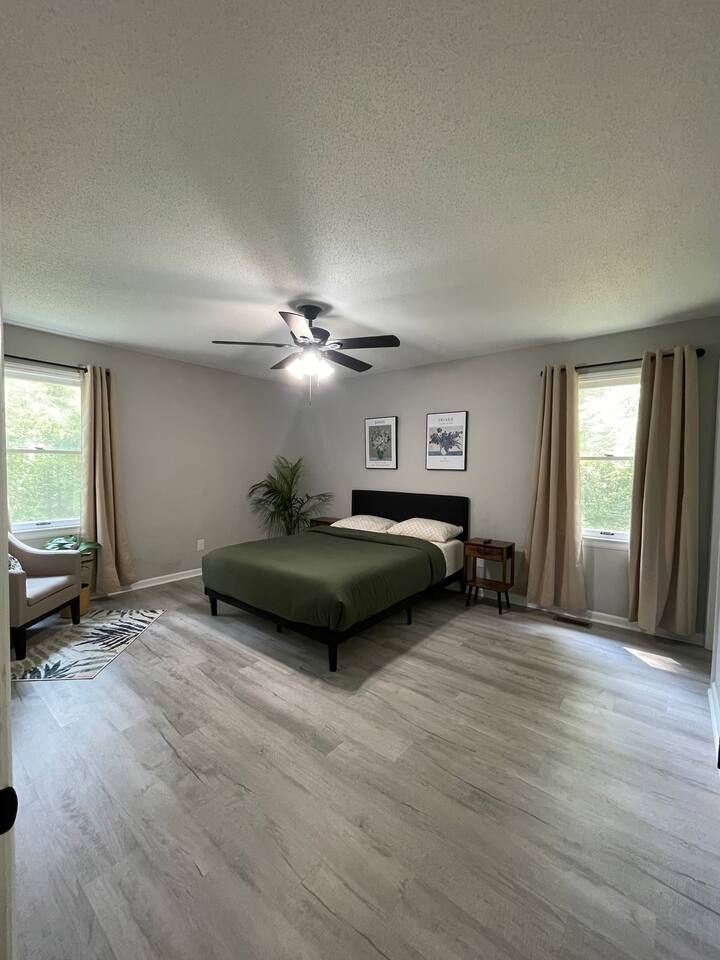 Master Room Paradise W/ Private Bathroom In Room - Greensboro