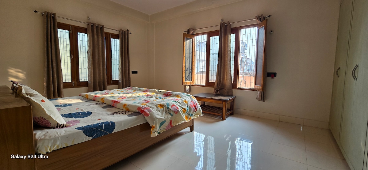 Varanasi Apartment Holiday Rentals - Uttar Pradesh, India | Airbnb