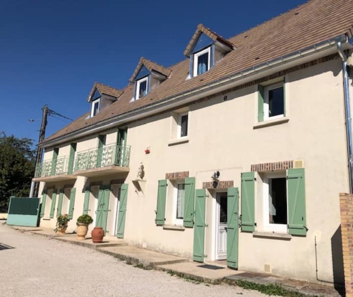 Maison Spacieuse Belle Longère Gîte 15 Personnes - Provins