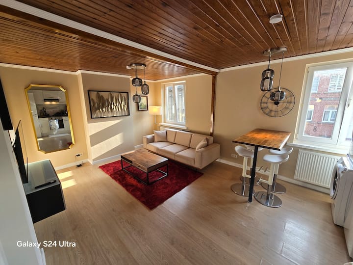 *North* Station * 3rd Floor - Schaerbeek