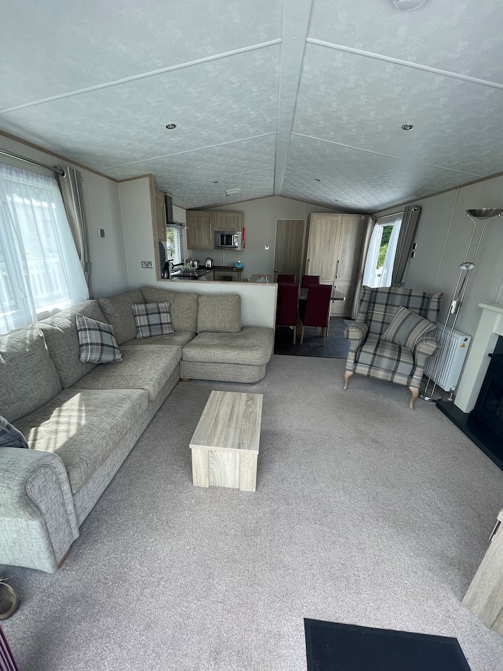 Helmsley Lodge - Mudeford