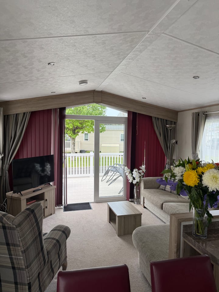 Helmsley Lodge - Christchurch, UK