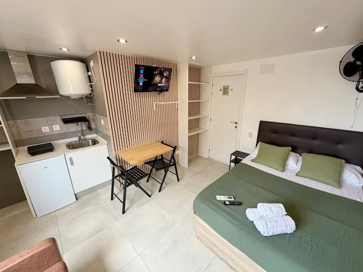 1 Apartamento Nuevo Frente Al Metro De Bcn Airport - Viladecans
