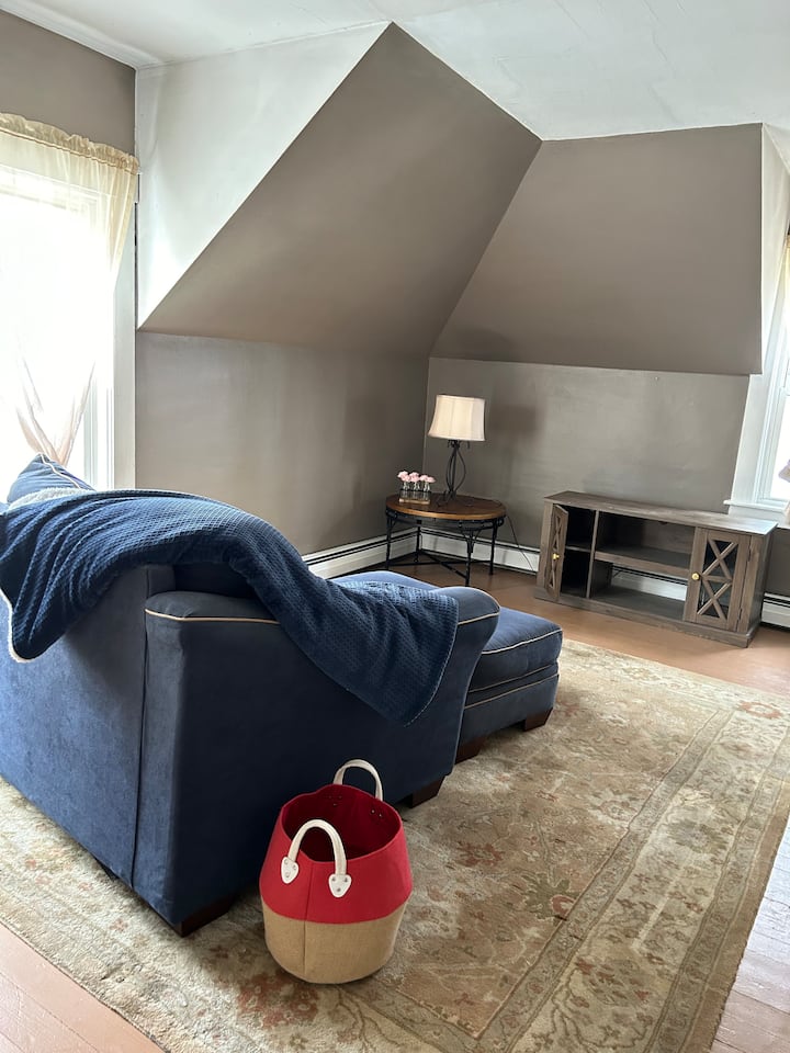 2nd Floor Apartment - Claremont, NH