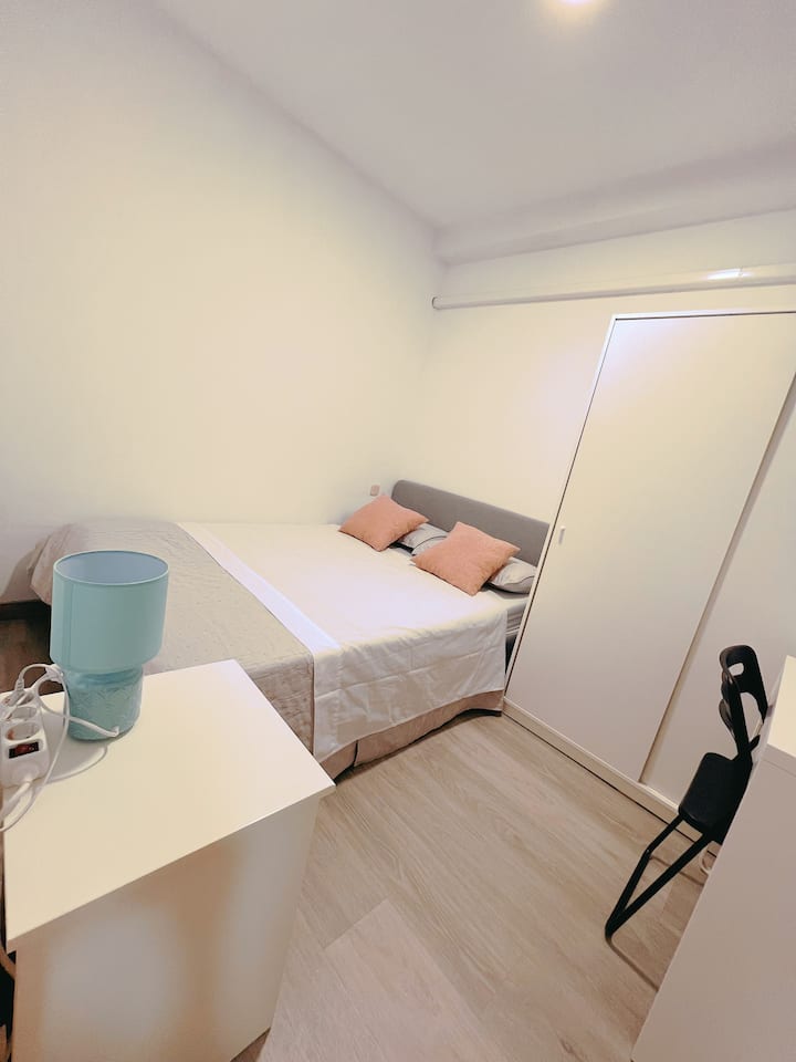 Habitación Centro Gran Vía Puerta Sol A - マドリード