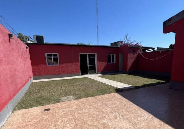 Casa Esquina 2 Habitaciones - Tafí Viejo