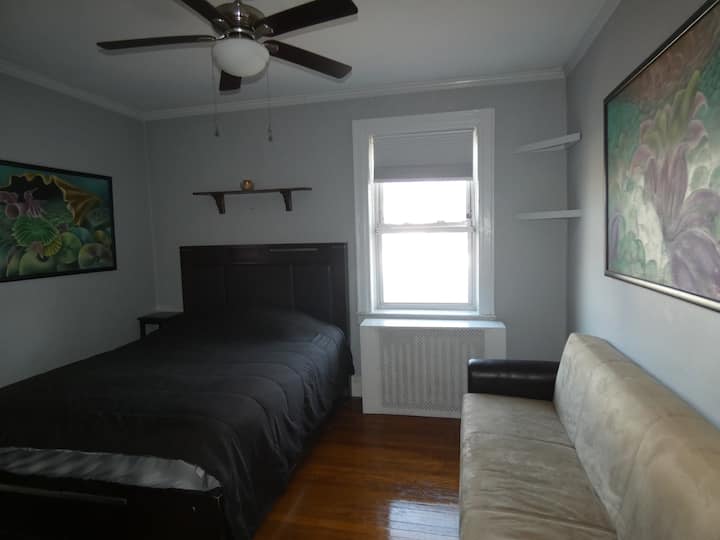 Spacious Apartment, Very Close To Nyc And Met Life - Edgewater, NJ