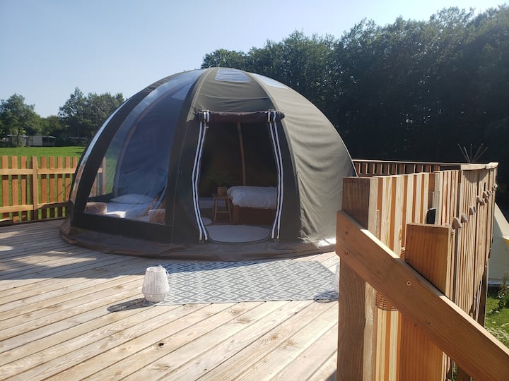 Dôme Wigwam Sur Pilotis - Cantal