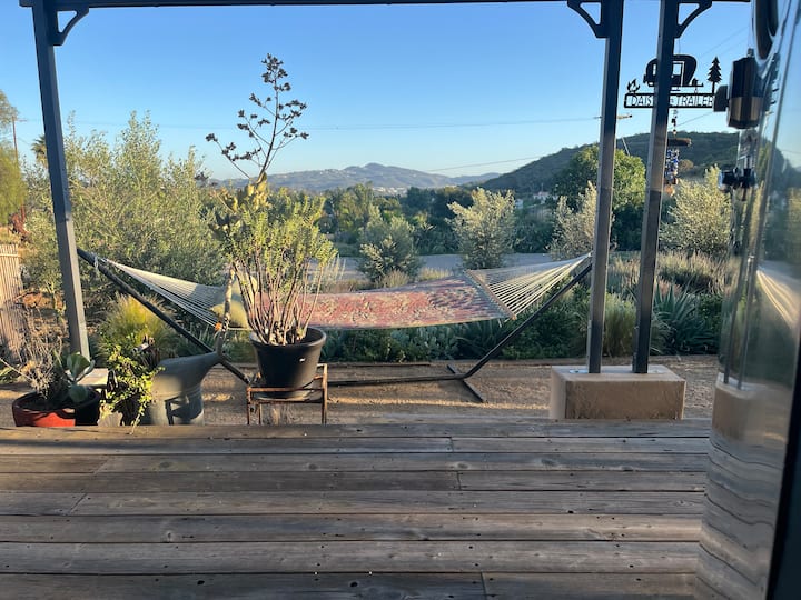 Lavender Dreams. Airstream Oasis W/mineral Bath - San Marcos, CA