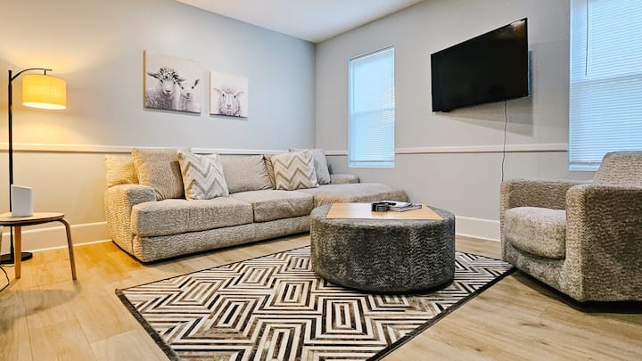 Downtown W/ Free Parking: Steps To Du Pont Hotel! - Wilmington, DE