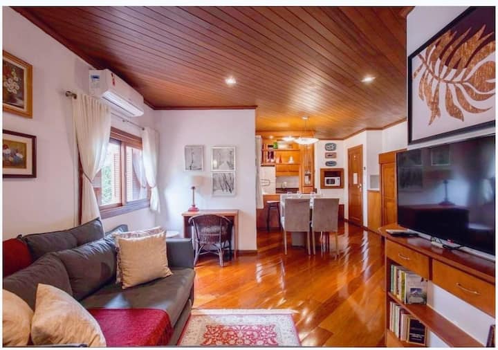 Cobertura Ao Lado Da Rua Torta - Gramado