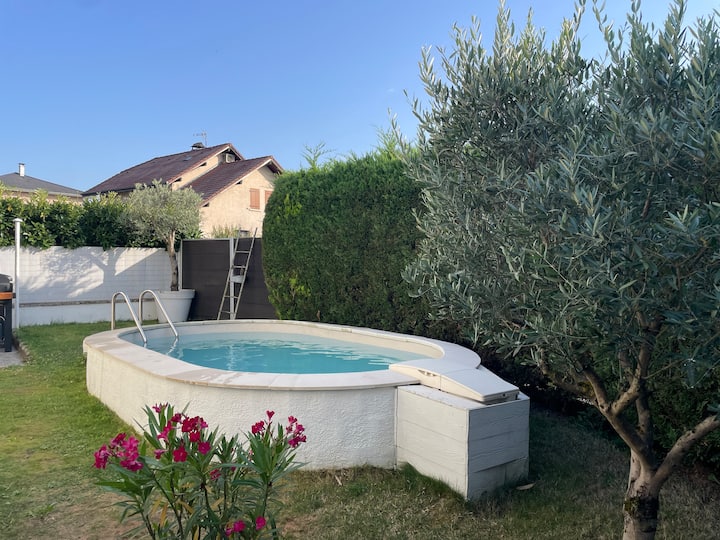 Cosy House - Maison Avec Piscine - Annecy-le-Vieux