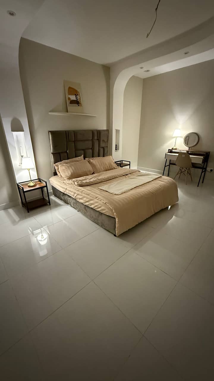 شقه بغرفتين نوم ومطبخ وحمامين - Jeddah