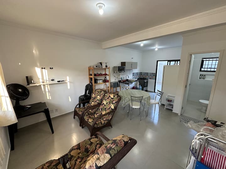 Casa Familiar Com Garagem, 2 Quarteirões Da Praia! - Bertioga