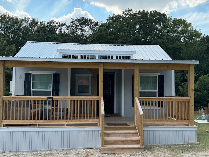 Tiny Home On Berryhill Lane. - Bridgeport, TX