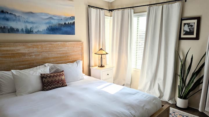 Peaceful 4br Family Retreat W/ Heated Pool And Spa - Riverside, CA