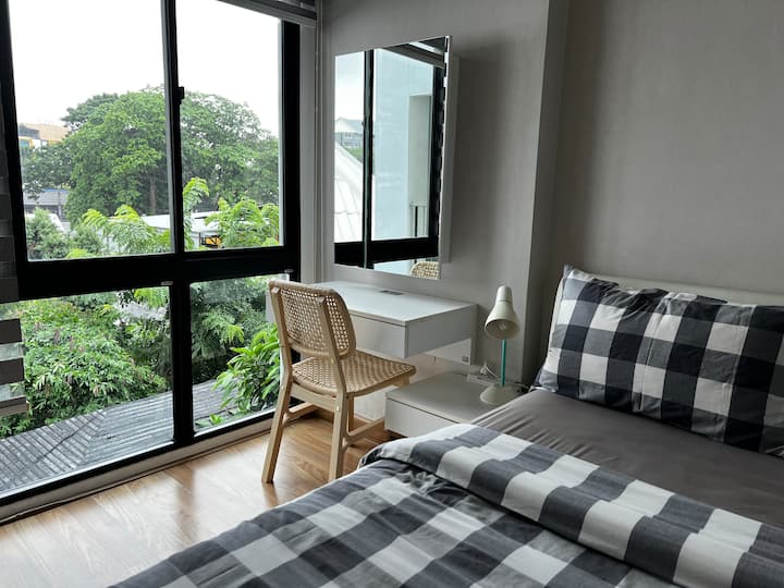 Bite-size Room At Heart Of Nimman - 치앙마이