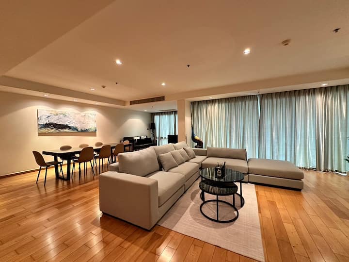 Private Prestige Residence In Central Sukhumvit - Thailand