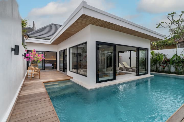 Luxury Villa 2br In Canggu - Indonesia