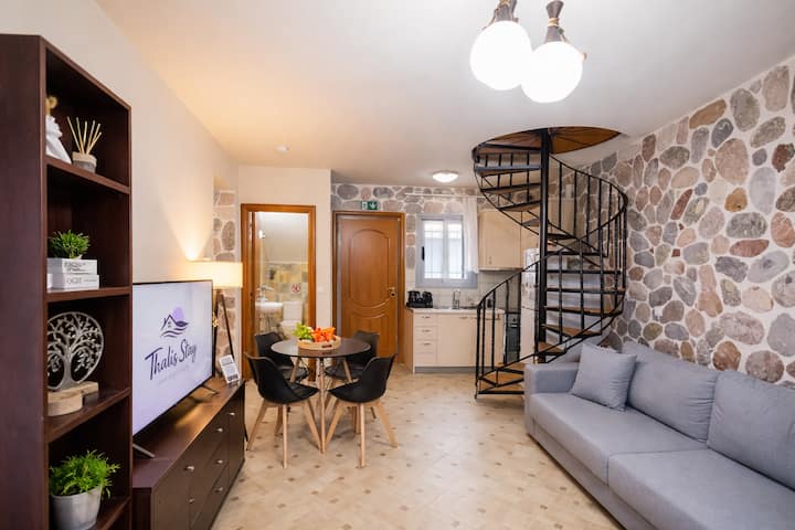 Thalis Stay – 10’ From Beach, In Village Center - Dhërmi