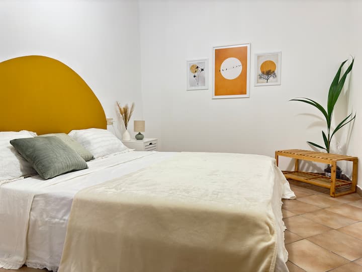 Cozy Apt + Private Garden & Parking Near Station - Pérouse