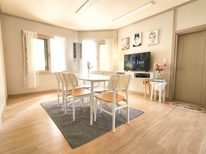 #울산#가족여행#시장#태화강#국가정원#청결#대나무숲#밝은숙소#무료넷플릭스#코지숙소 - 태화동